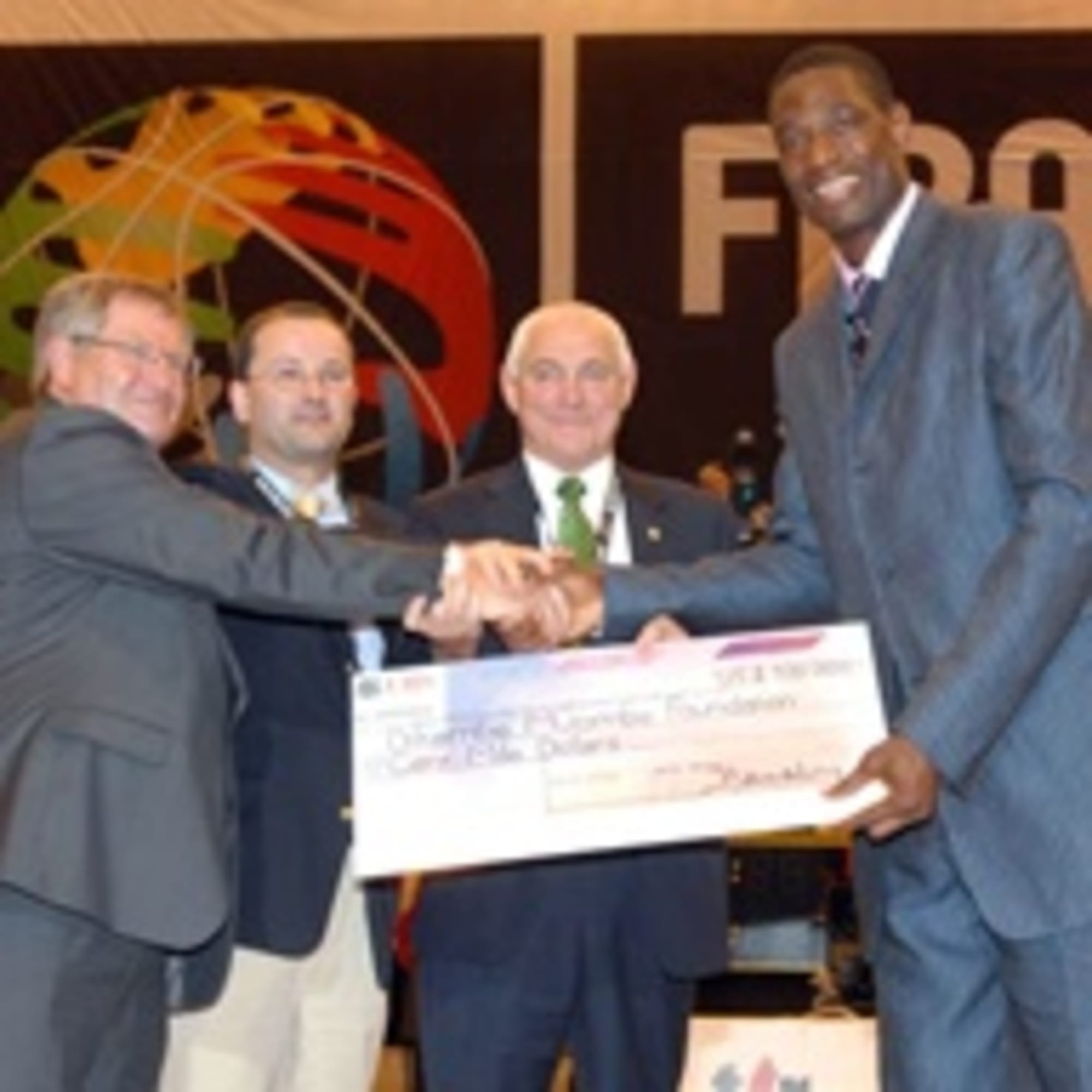 FIBA - FIBA and FFBB donate to Dikembe Mutombo Foundation | FIBA Basketball