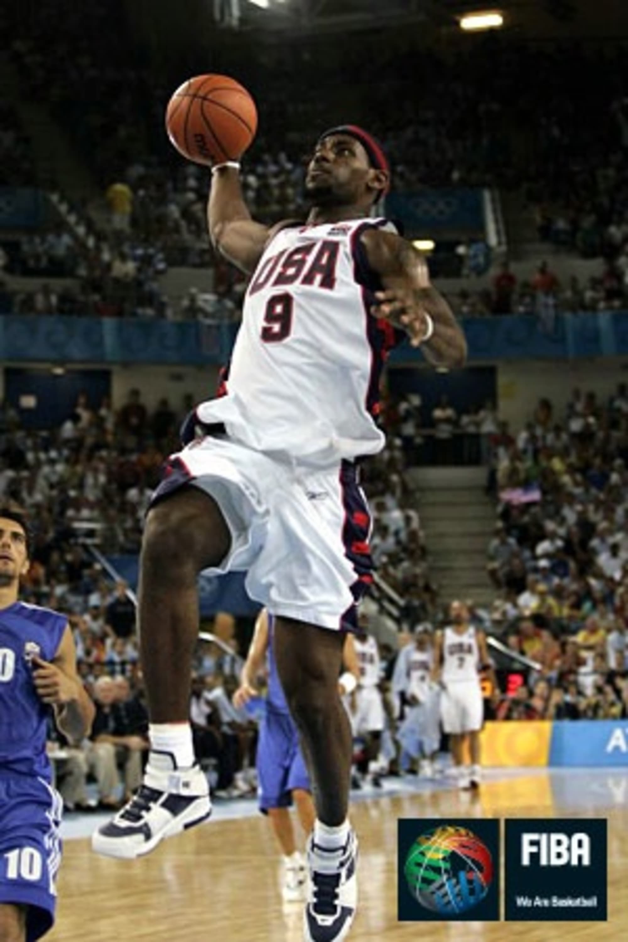 USA - James agrees new deal with Cavs | FIBA Basketball