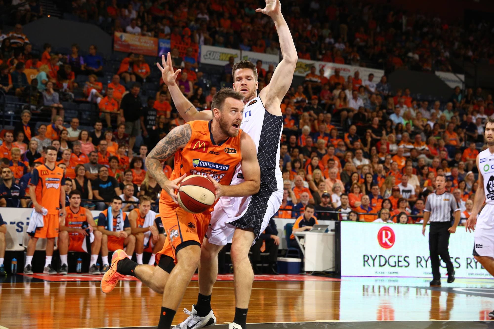 Taipans match best-ever start with another triumph; Melbourne finally ...
