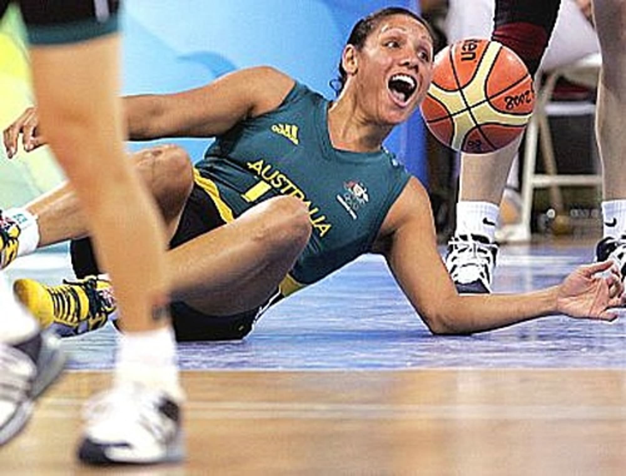 AUS/NZL – Cox to go under the knife | FIBA Basketball