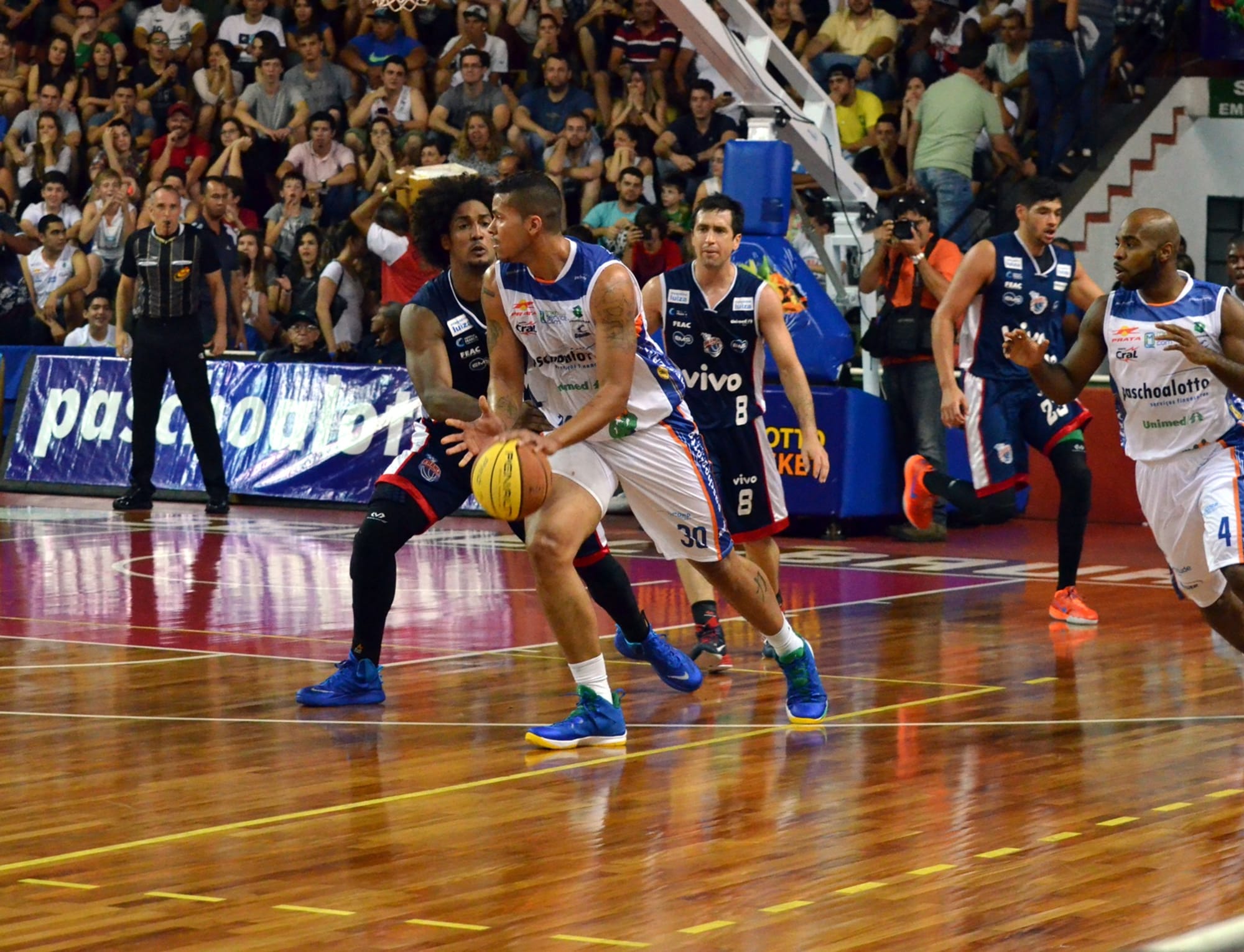 Brazil internationals lead the charge for Bauru | FIBA Basketball