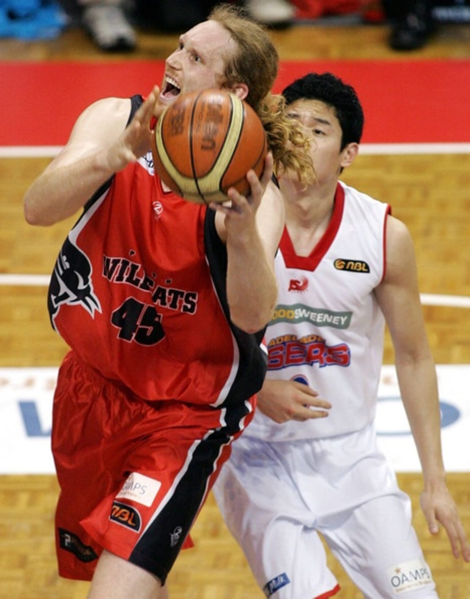 AUS - Schenscher finds form | FIBA Basketball