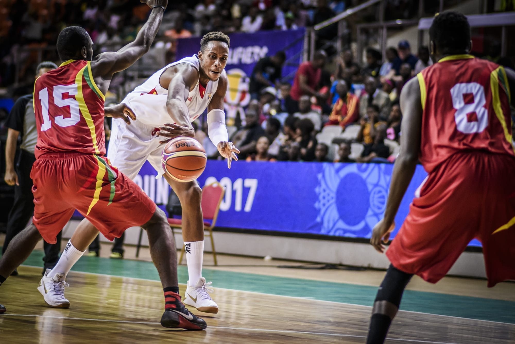 Kadji: ''If we want to qualify for the World Cup, it's going to take 12 ...
