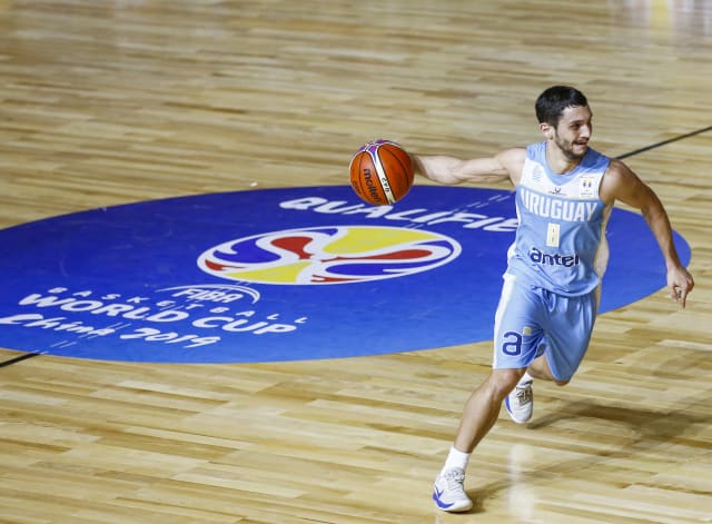 Uruguay beats Paraguay at the end | FIBA Basketball