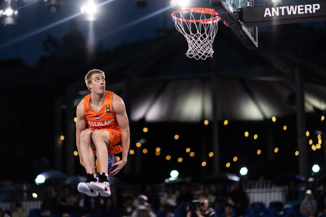 Grabowski wins gold at Crelan FIBA 3x3 World Cup 2022 dunk contest ...