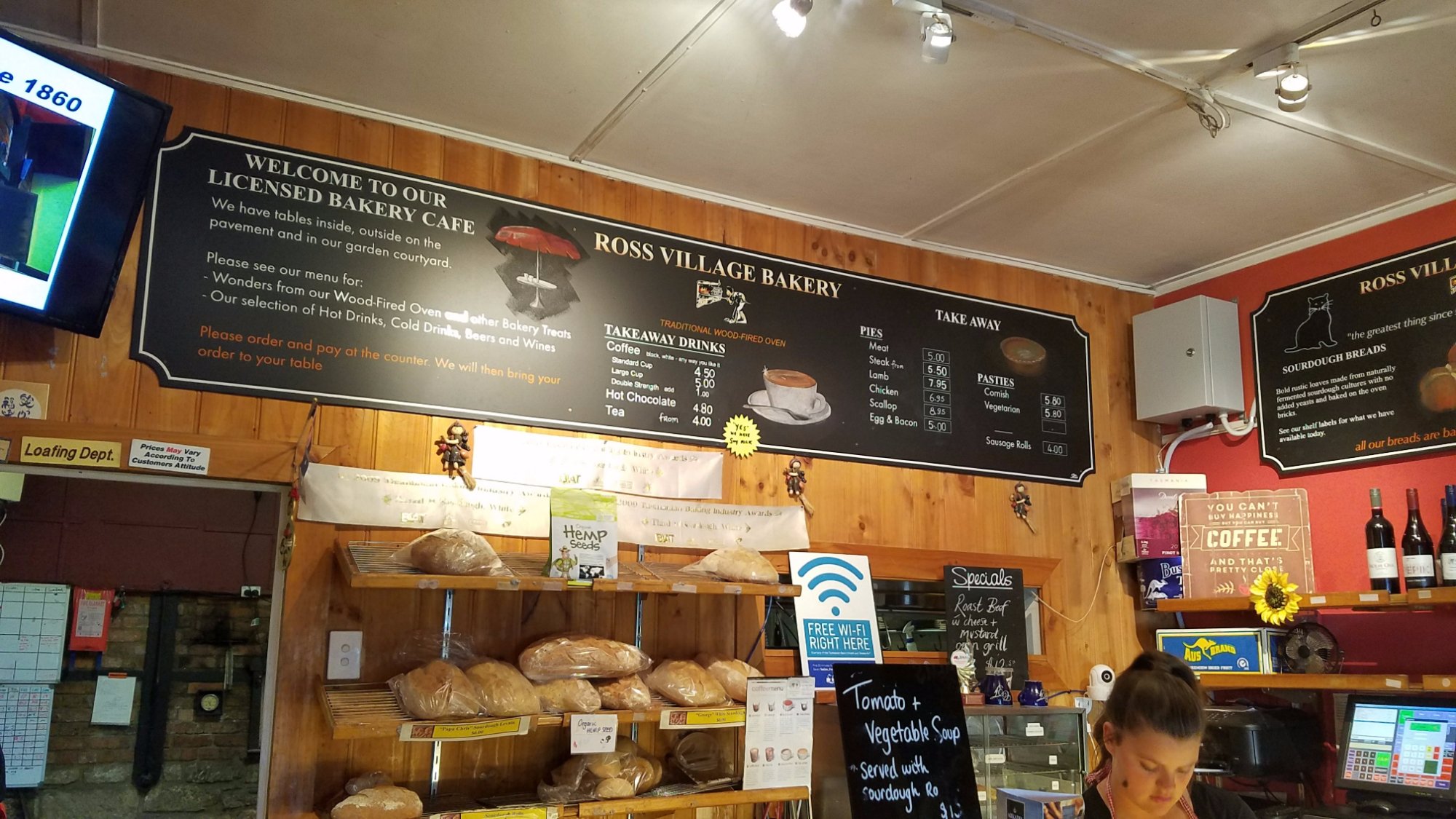 Historic Ross bakery - amazing vanilla slice! · EdgeGuides