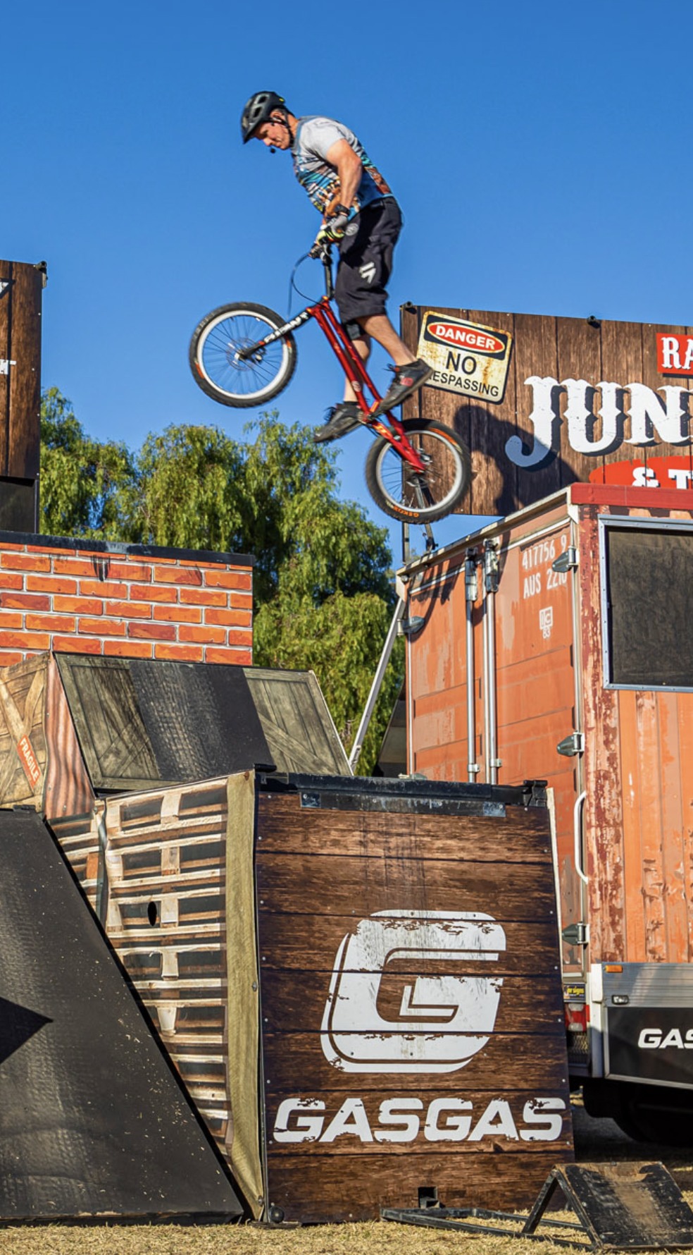 Pine Rivers Show · EdgeGuides