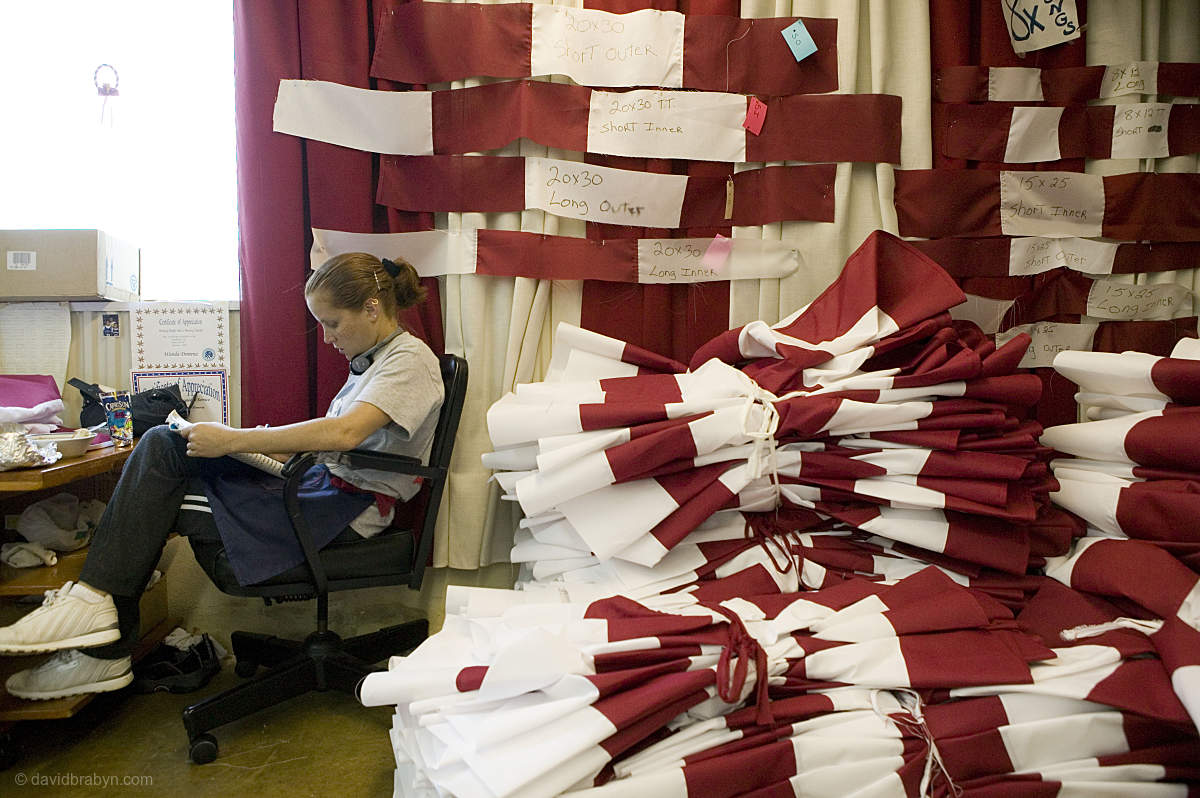 Inside An American Flag Factory - David Brabyn Photojournalist New York ...