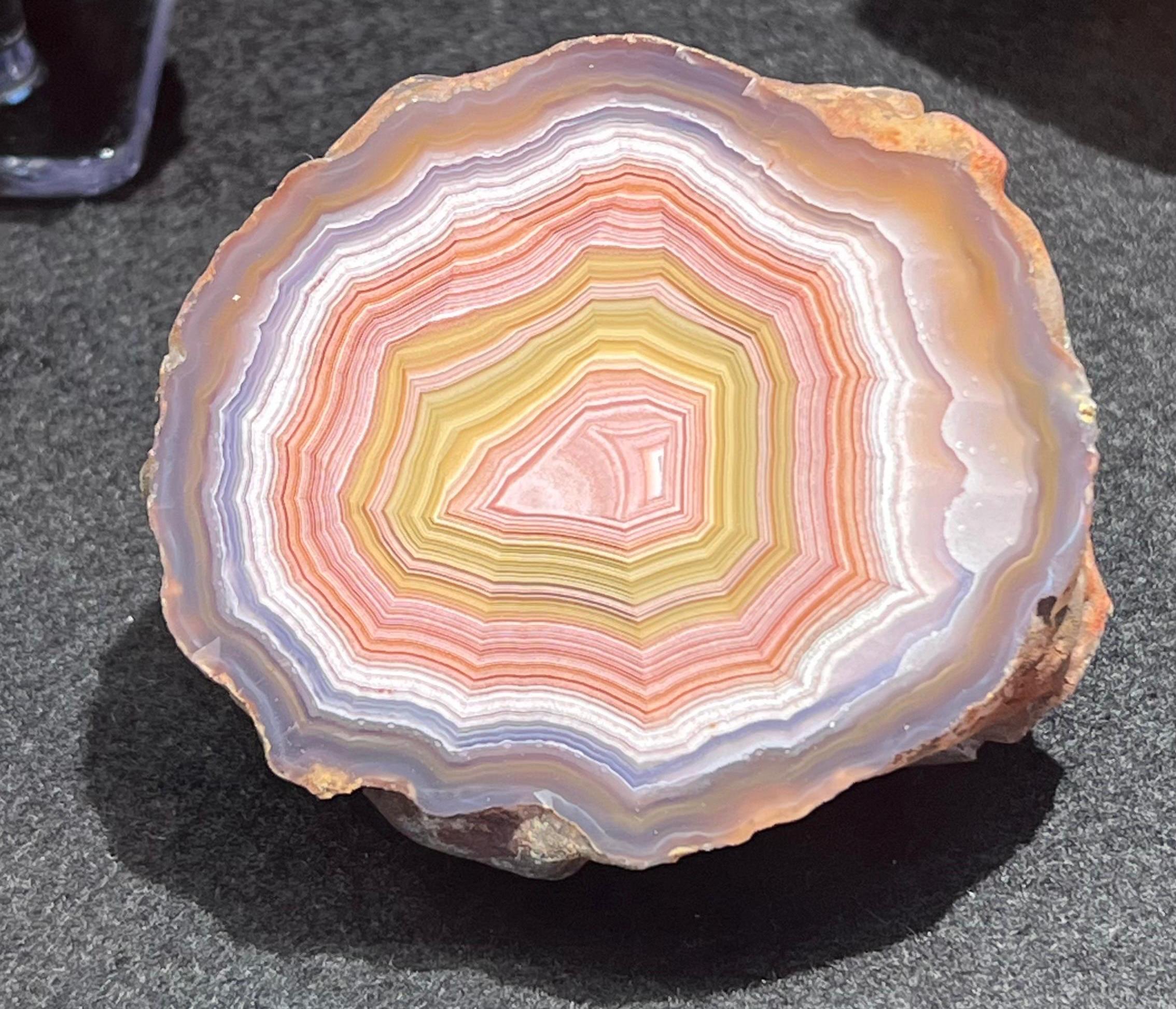 A World of Agates — Fady Kamar’s Exhibit at the Munich Show 2025 ...