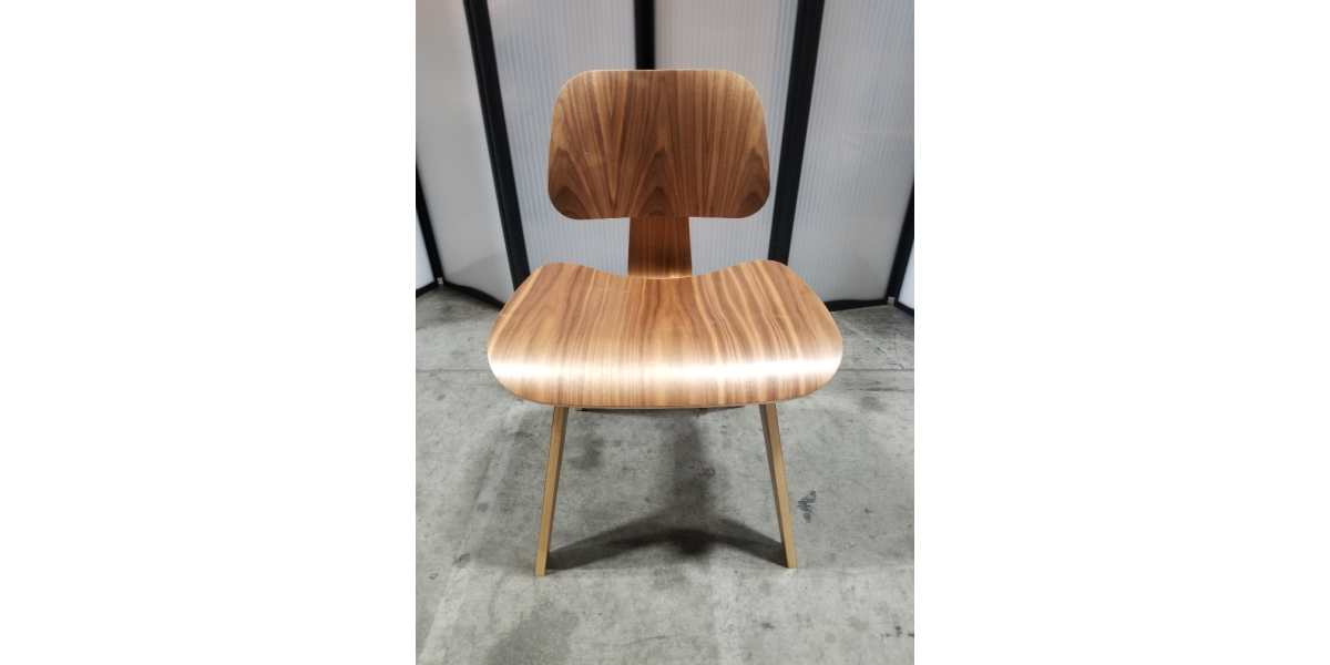 Eames Molded Plywood Chair/Certificate