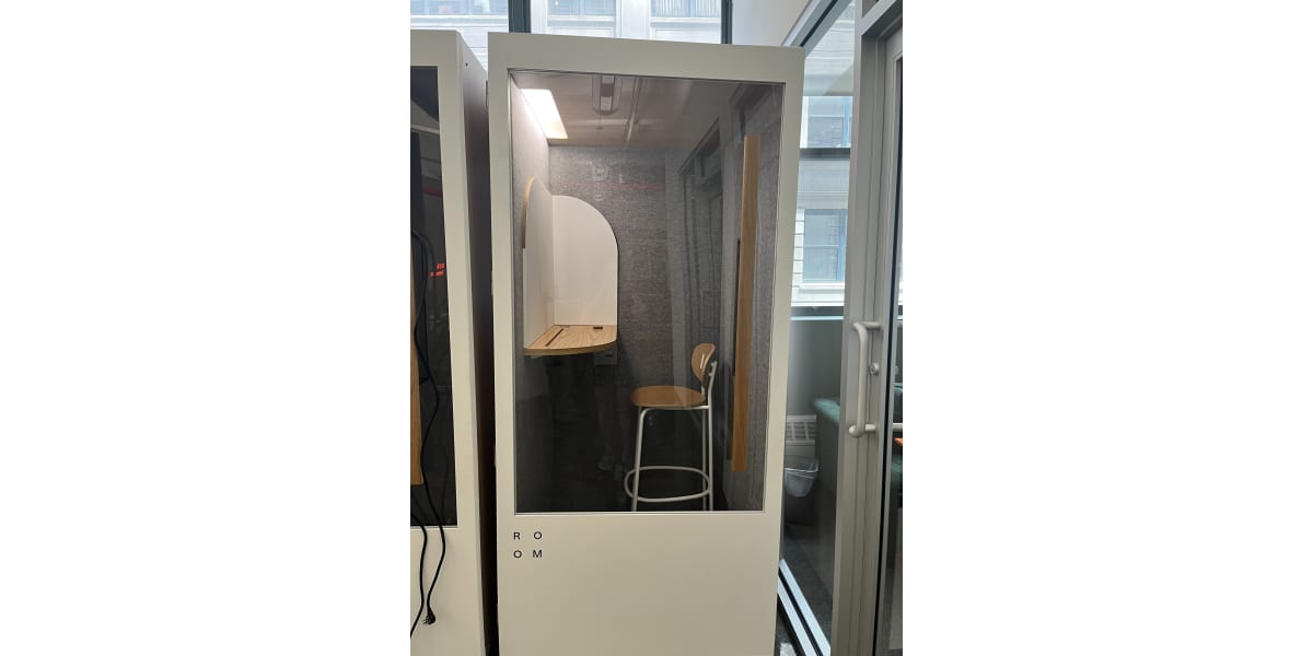 Standard Phone Booth