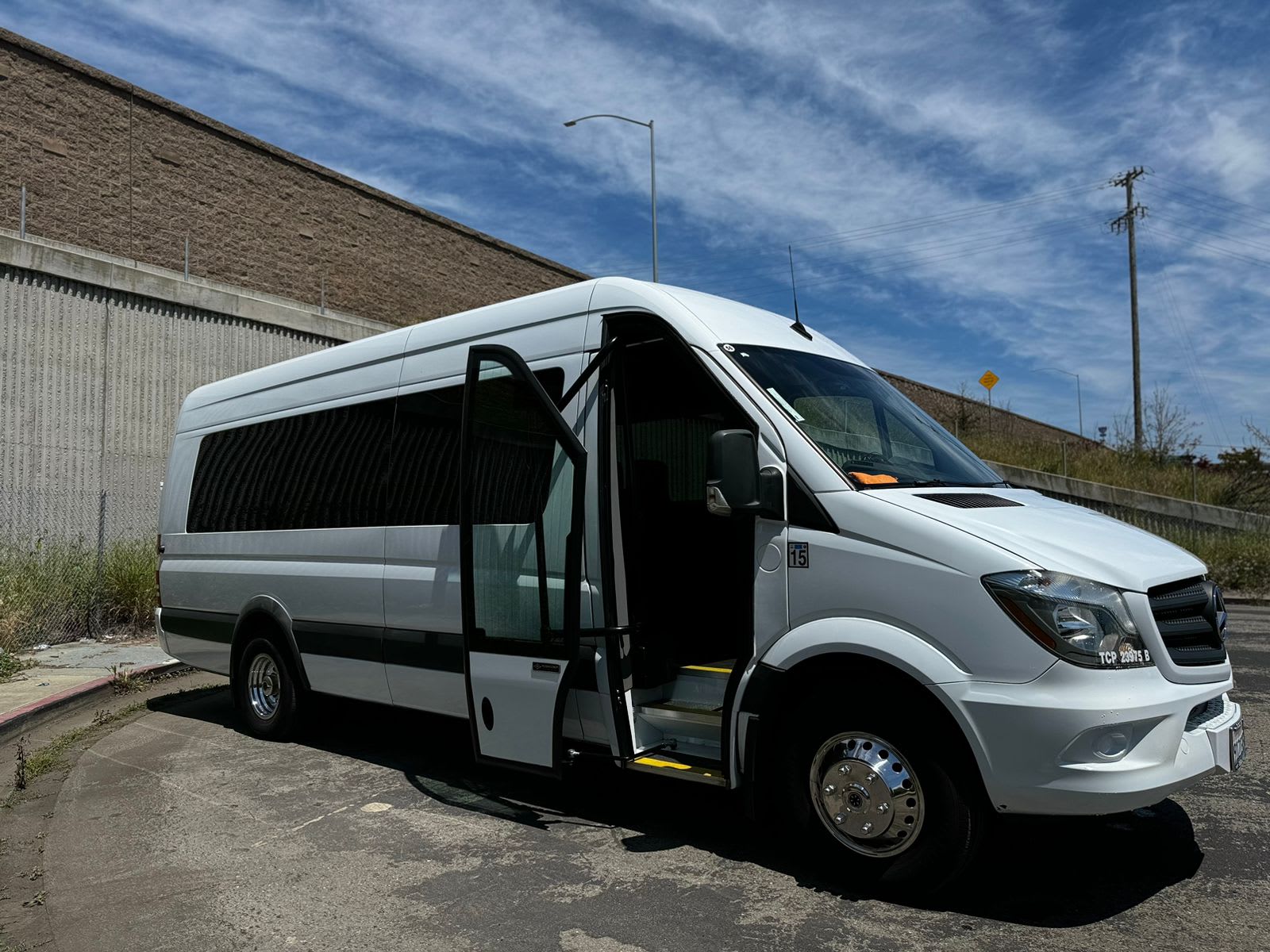 Sprinter Ada Van - Angel Limo Worldwide Transportation