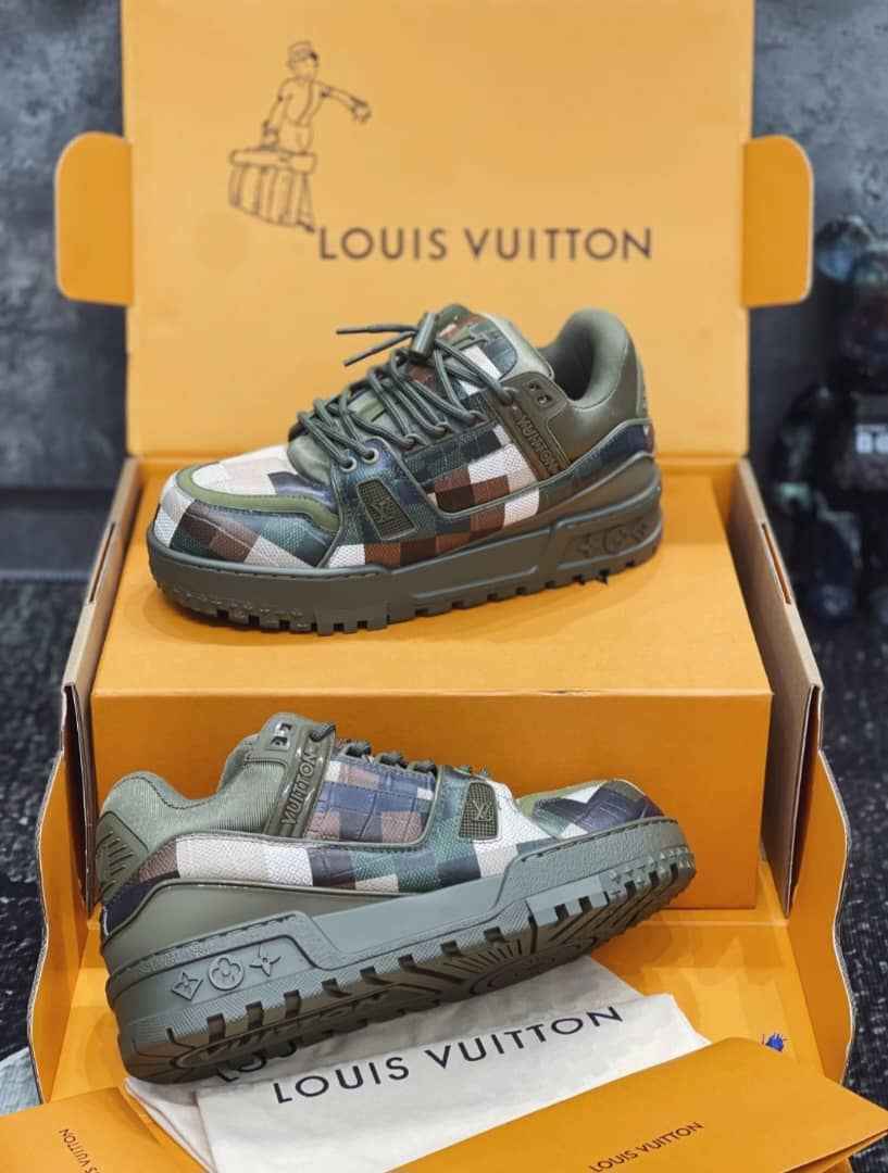 Louis Vuitton Maxi Green Trainer Sneakers for men @ Nexotin App