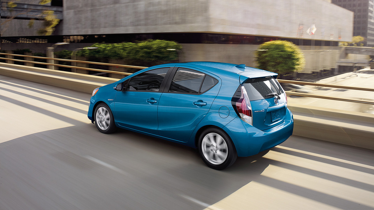 2016 Toyota Prius c near Tacoma - Doxon Toyota