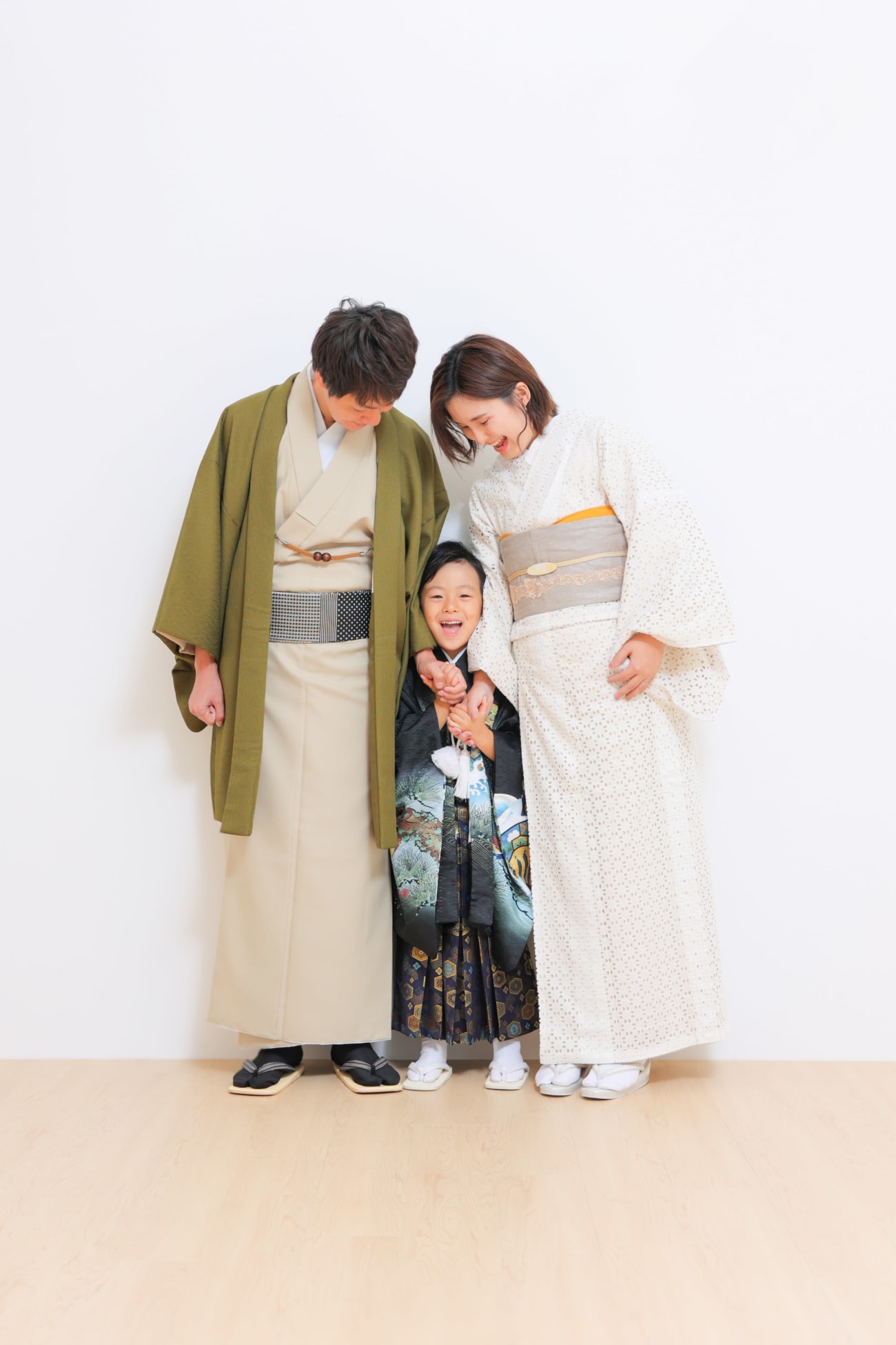 【枚方T-SITE店】特別な七五三撮影にみんなでお着物を着てみませんか？🌷 | フォトスタジオ【ハピスタ】家族写真・子供写真・七五三