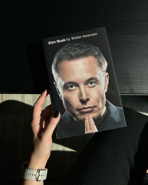 Review tiểu sử Elon Musk của Walter Issacsson | SÁCH NGOẠI VĂN BOOKEE ...