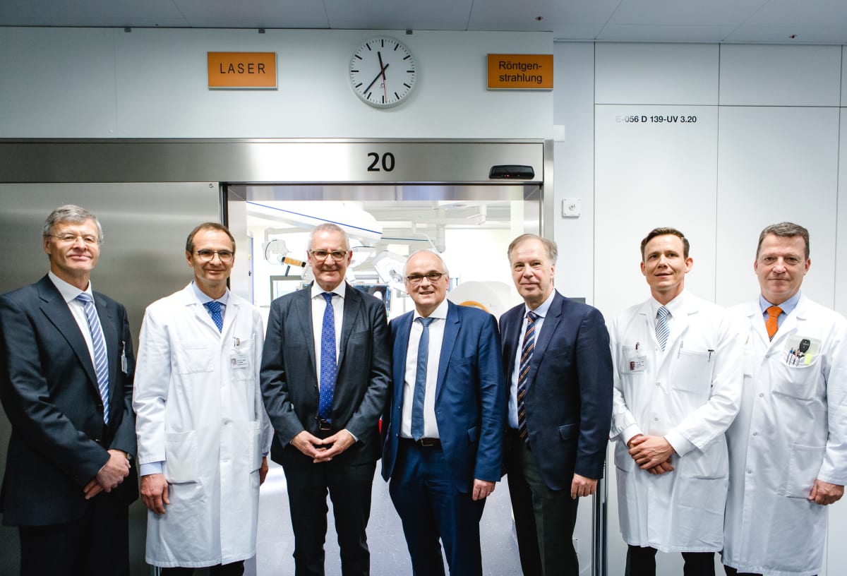 Inselspital weiht neuen «Hochpräzisions-Operationsbereich» ein