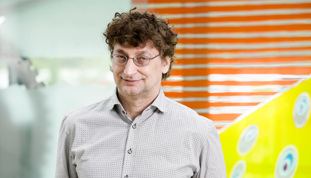 Claudio Hintermann gibt VR-Präsidium von Abacus ab