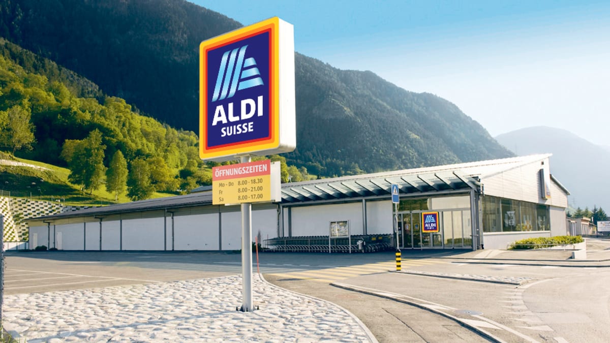Licht aus: Aldi Suisse spart nachts Strom