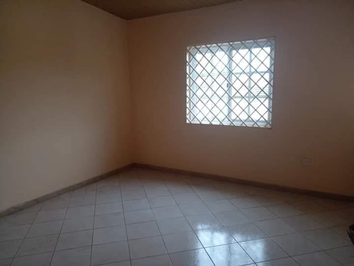 Unfinished 2-Bedroom Self-Compound in Lakeside - Blavior