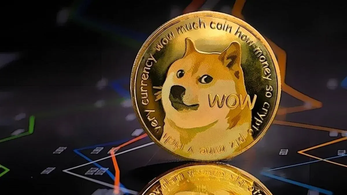 Dogecoin Hits 4-Month Low, Key Support At Risk Amid Market Pressure