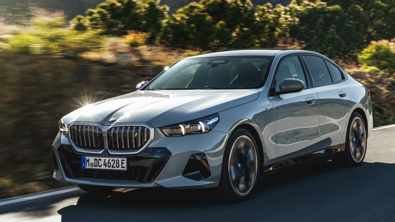 2025 BMW i5 eDrive40 vs 2025 Tesla Cybertruck Dual Motor AWD - Electric ...
