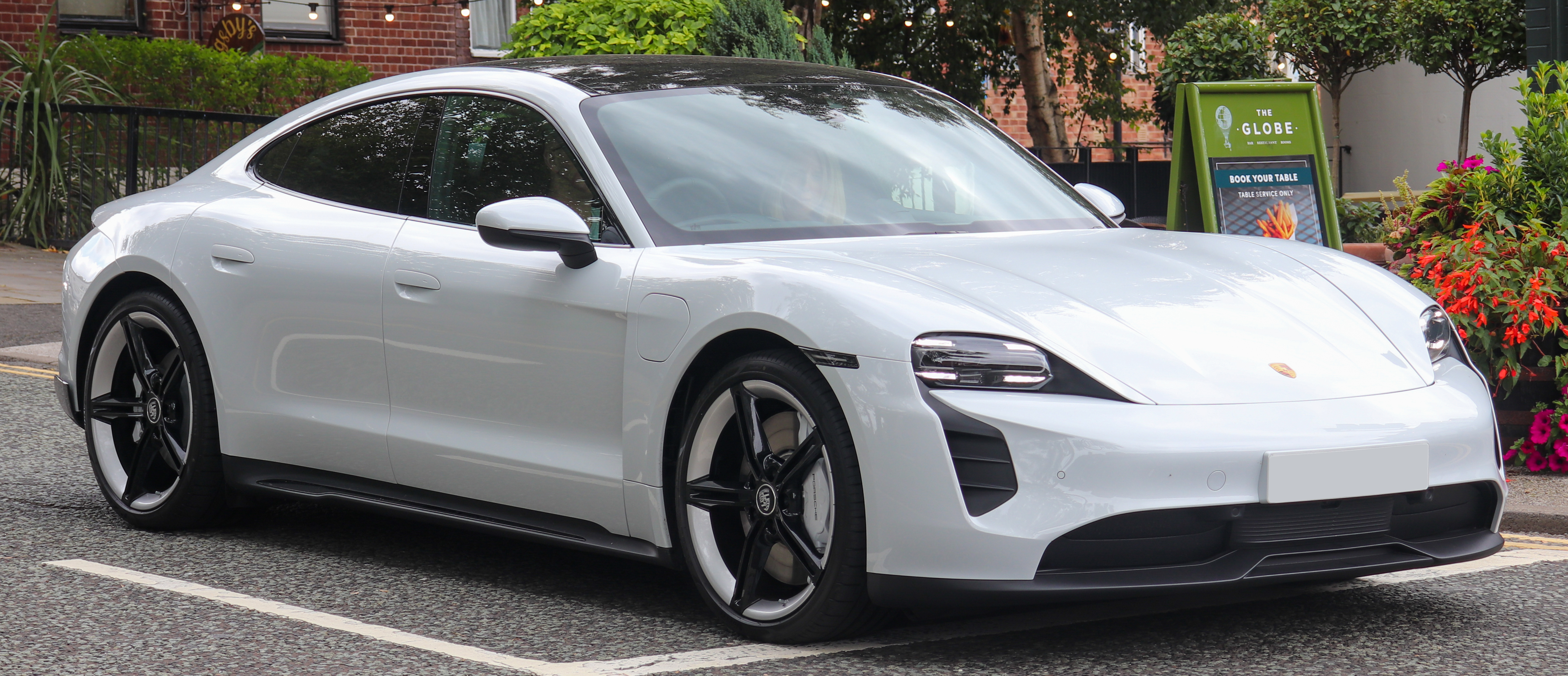 2025 Porsche Taycan 4S vs 2026 Tesla Model YL Performance - Electric ...
