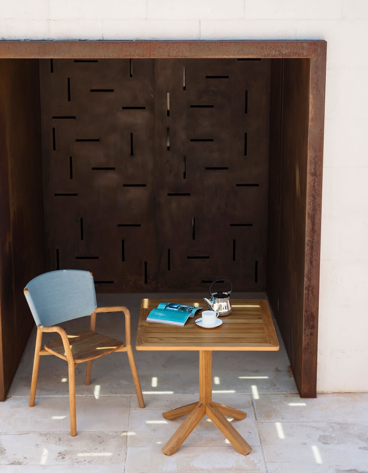 Roda Root Side Table | Deplain.com