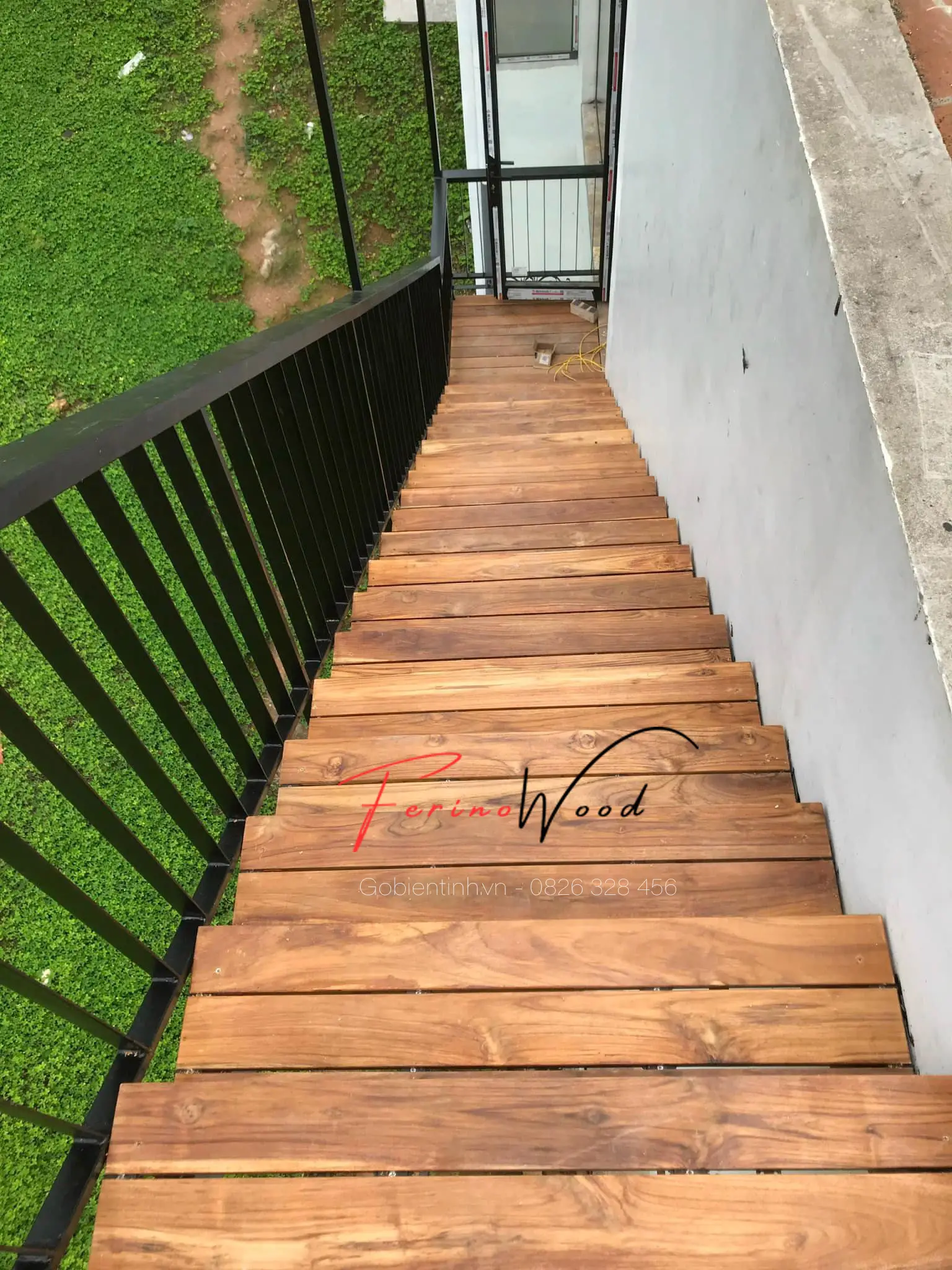 Gỗ Teak (Tếch) – Ngôi Vương của Đồ Gỗ Ngoài Trời