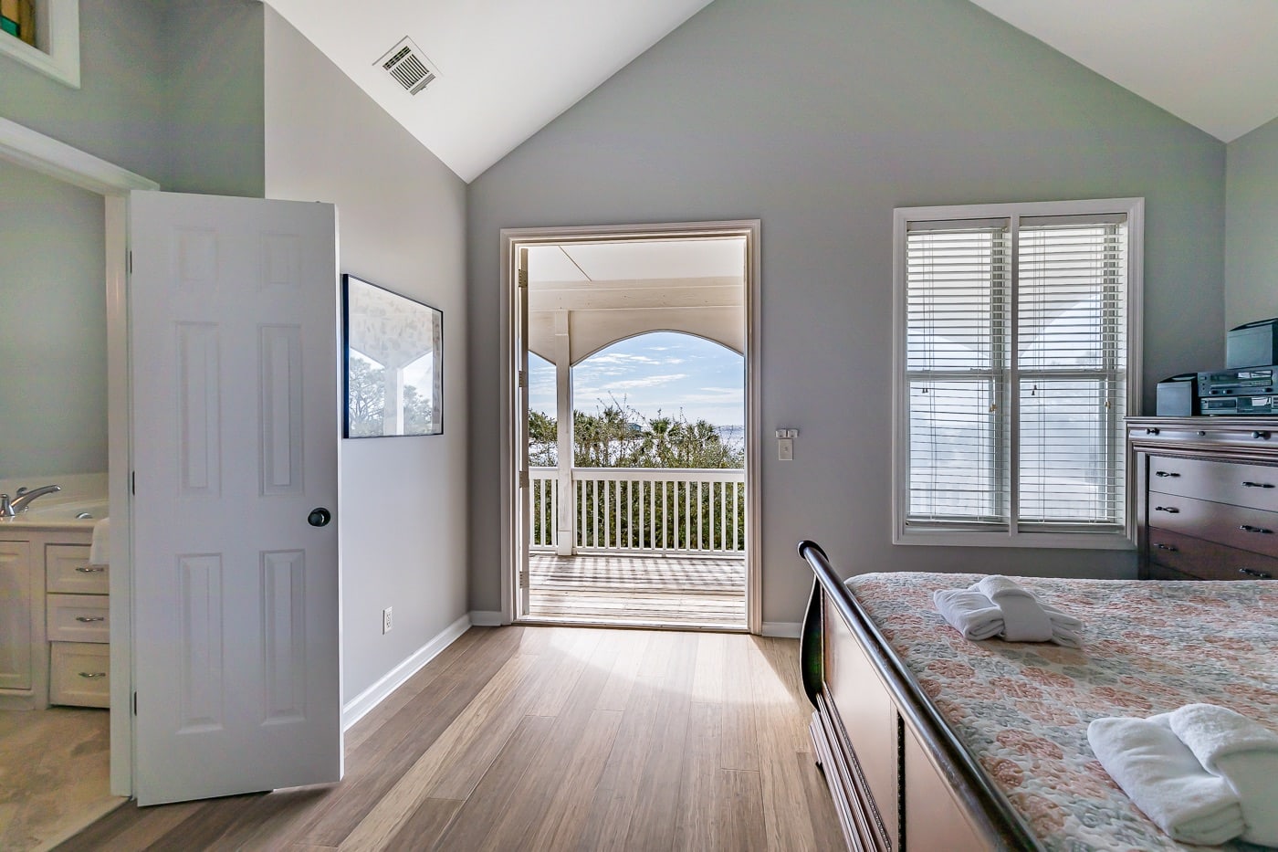 23 Veranda Beach - Great views, close to cabana club, golf cart ...