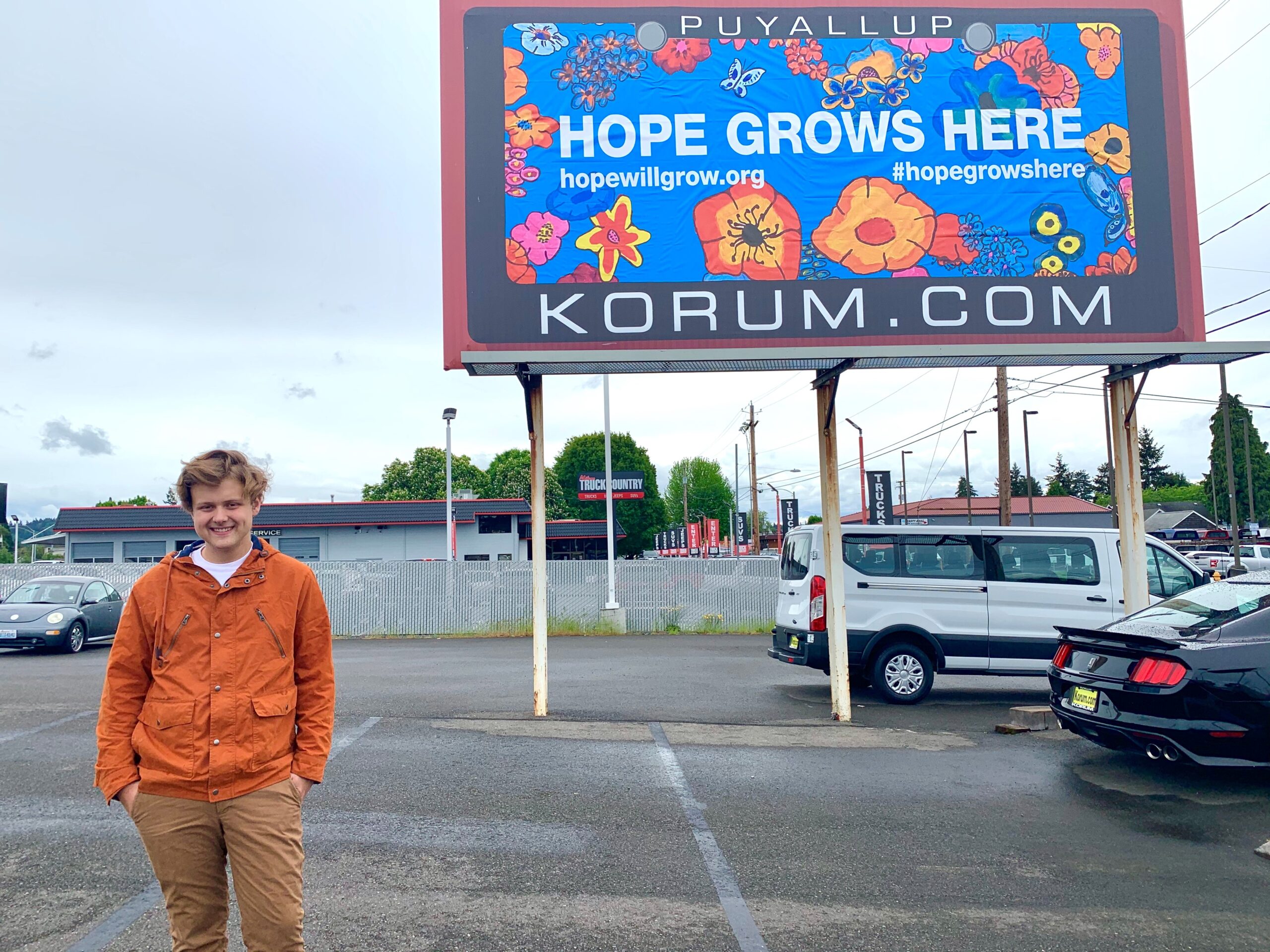 Joven artista crea para el proyecto Hope Grows Here de MultiCare ...
