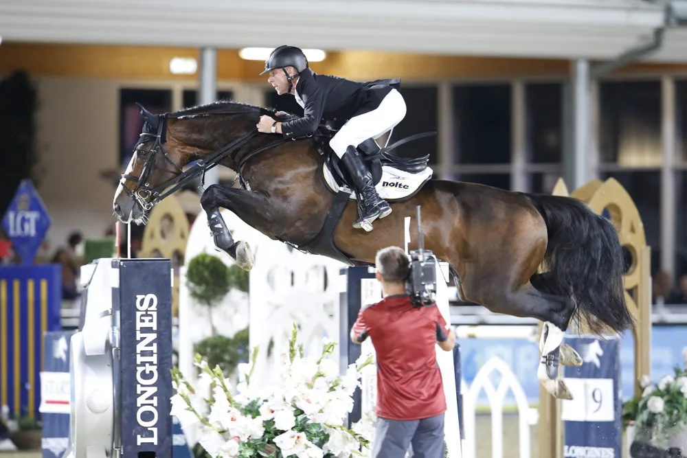 Plot Blue Comes Through For Ehning In Vienna - The Chronicle of the Horse