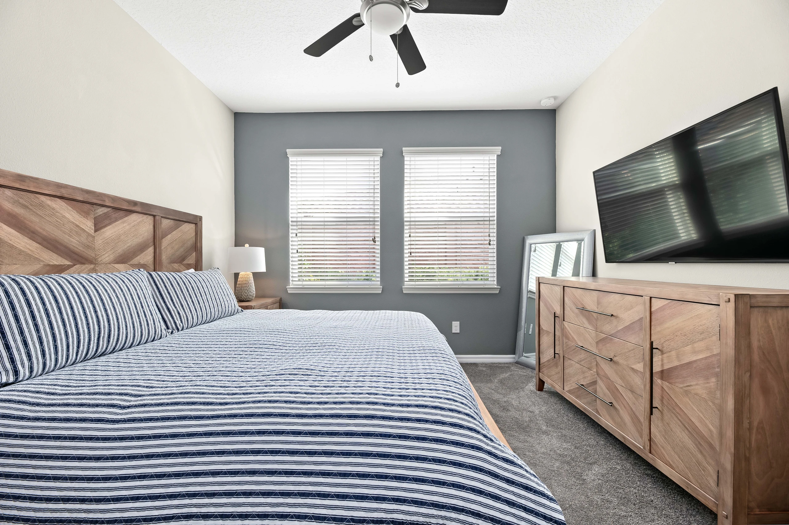 5246 NW 34TH STREET - The Chronicle of the Horse