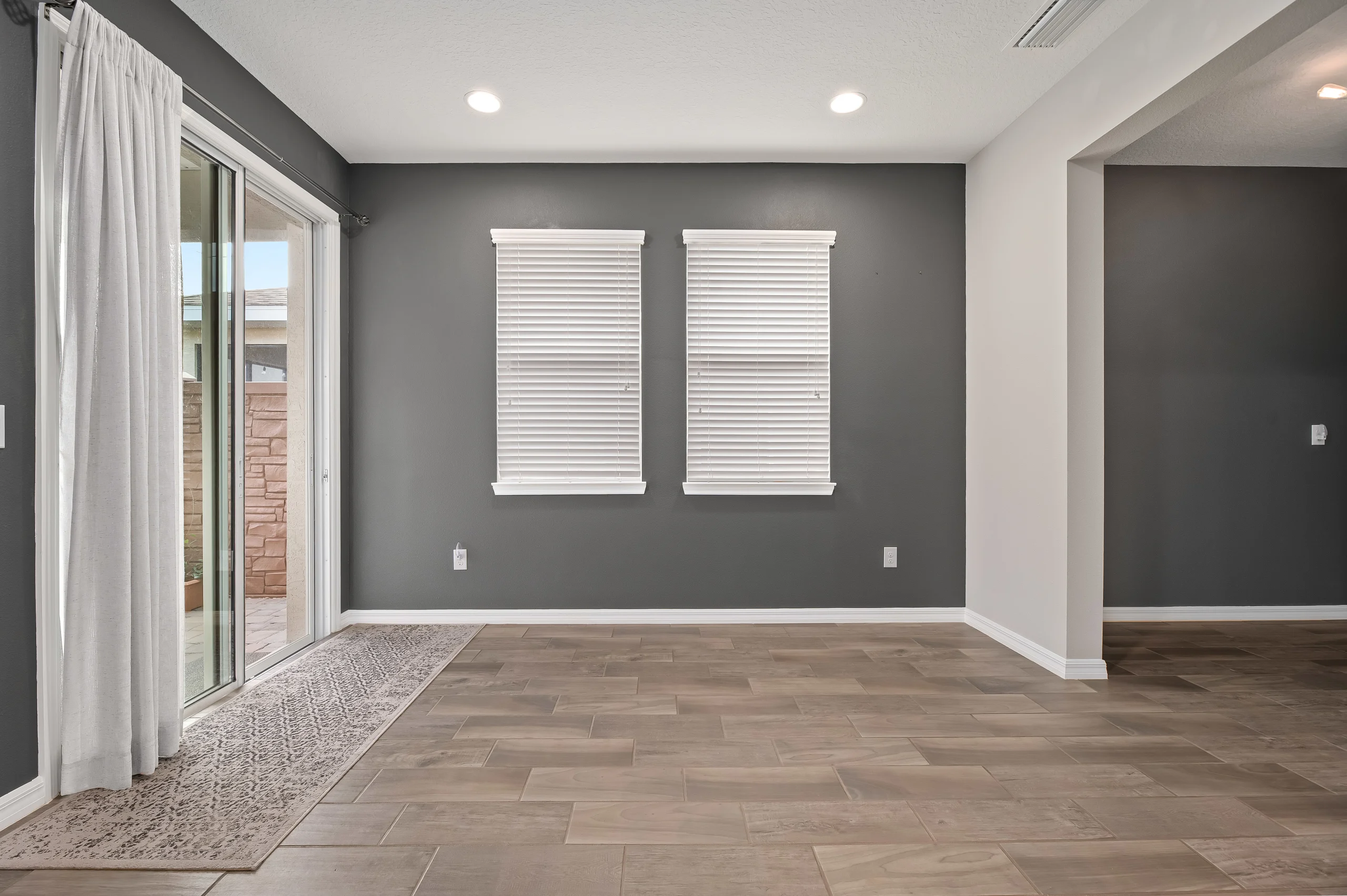 5246 NW 34TH STREET - The Chronicle of the Horse