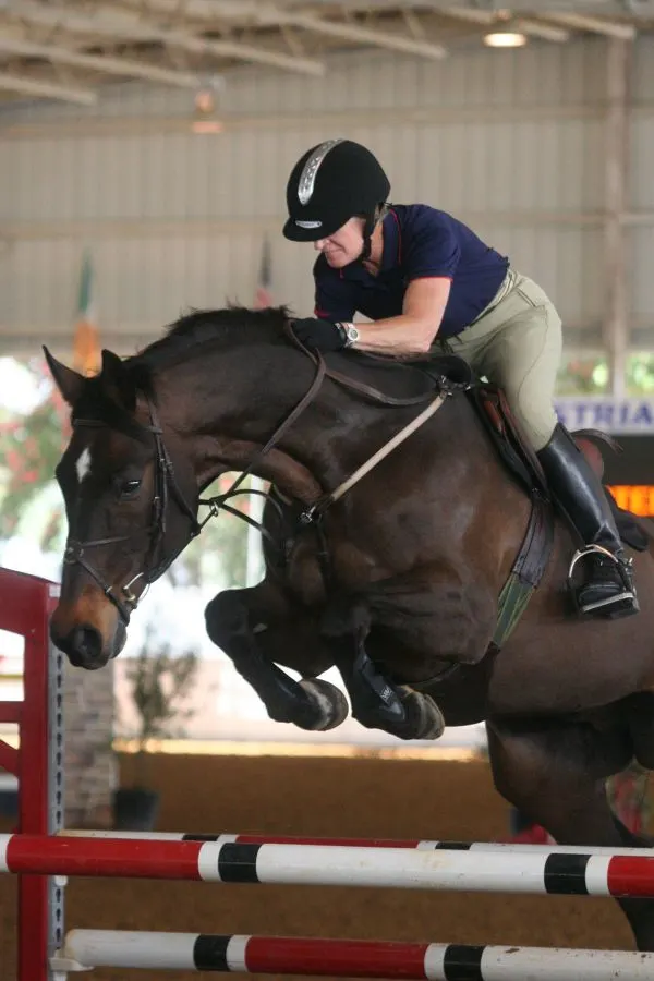 Joy Slater and Shindig Win the Blue in Low Junior/Amateur-Owner Jumpers ...