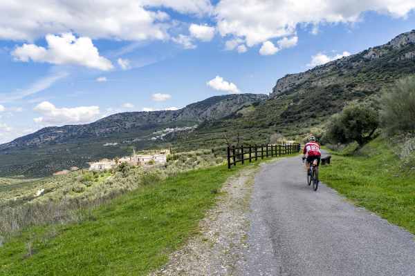 Cycling through Mediterranean history with TDA Global Cycling