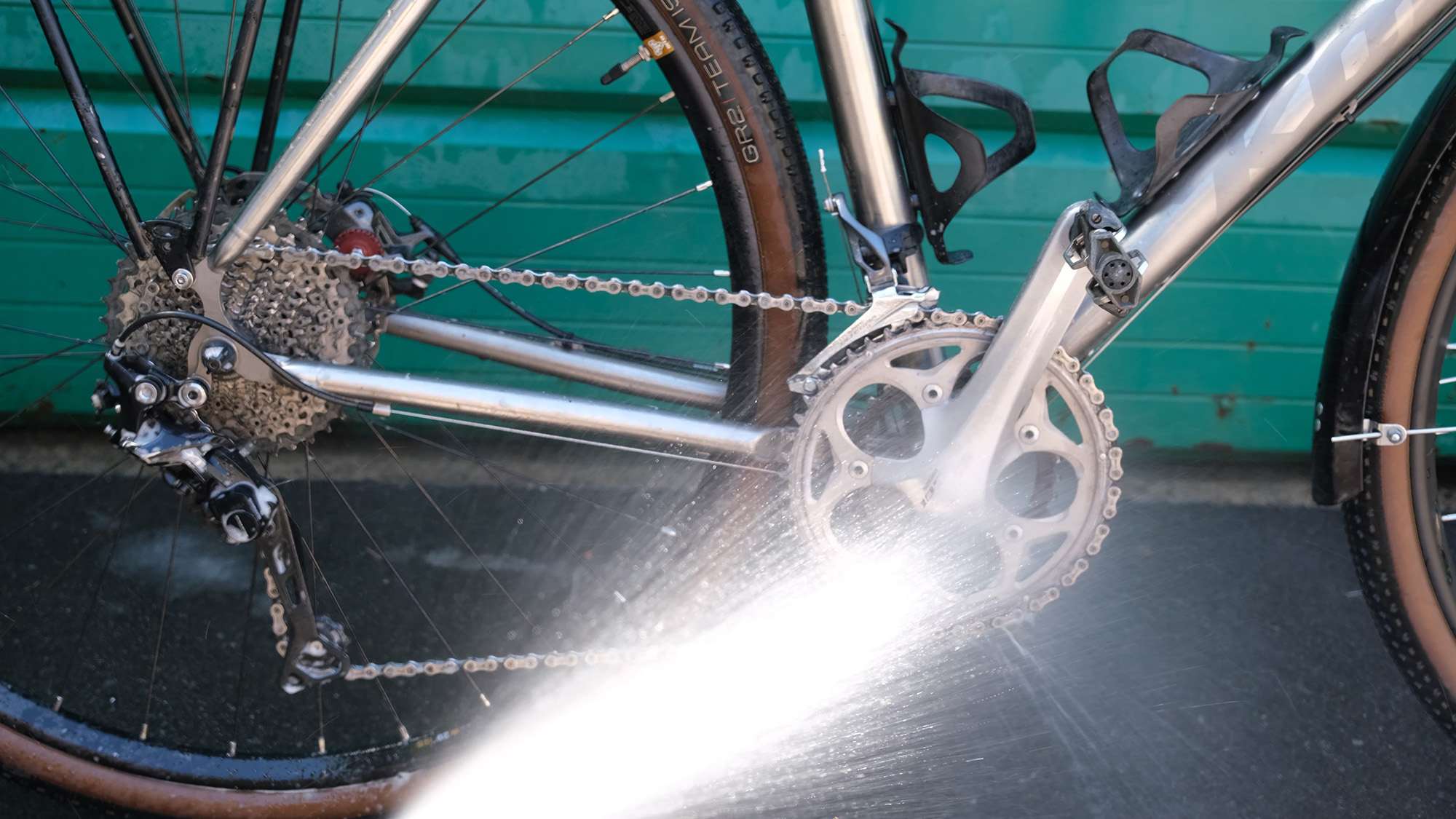 How to clean your bike | TDA Global Cycling