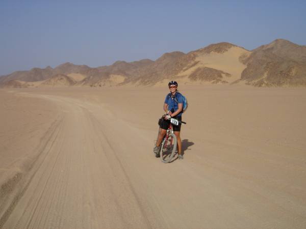 13 reasons why you should pick a desert and cycle across it* | TDA ...