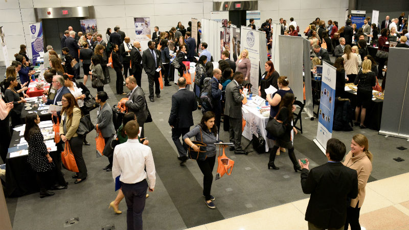 The do's and don'ts of a global development career fair | Devex