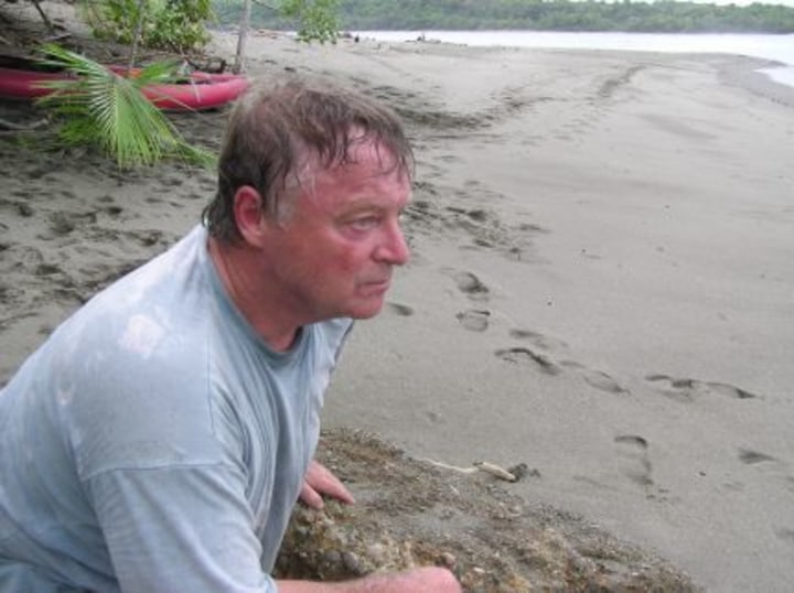 Alone on a deserted tropical island. | Your Panama