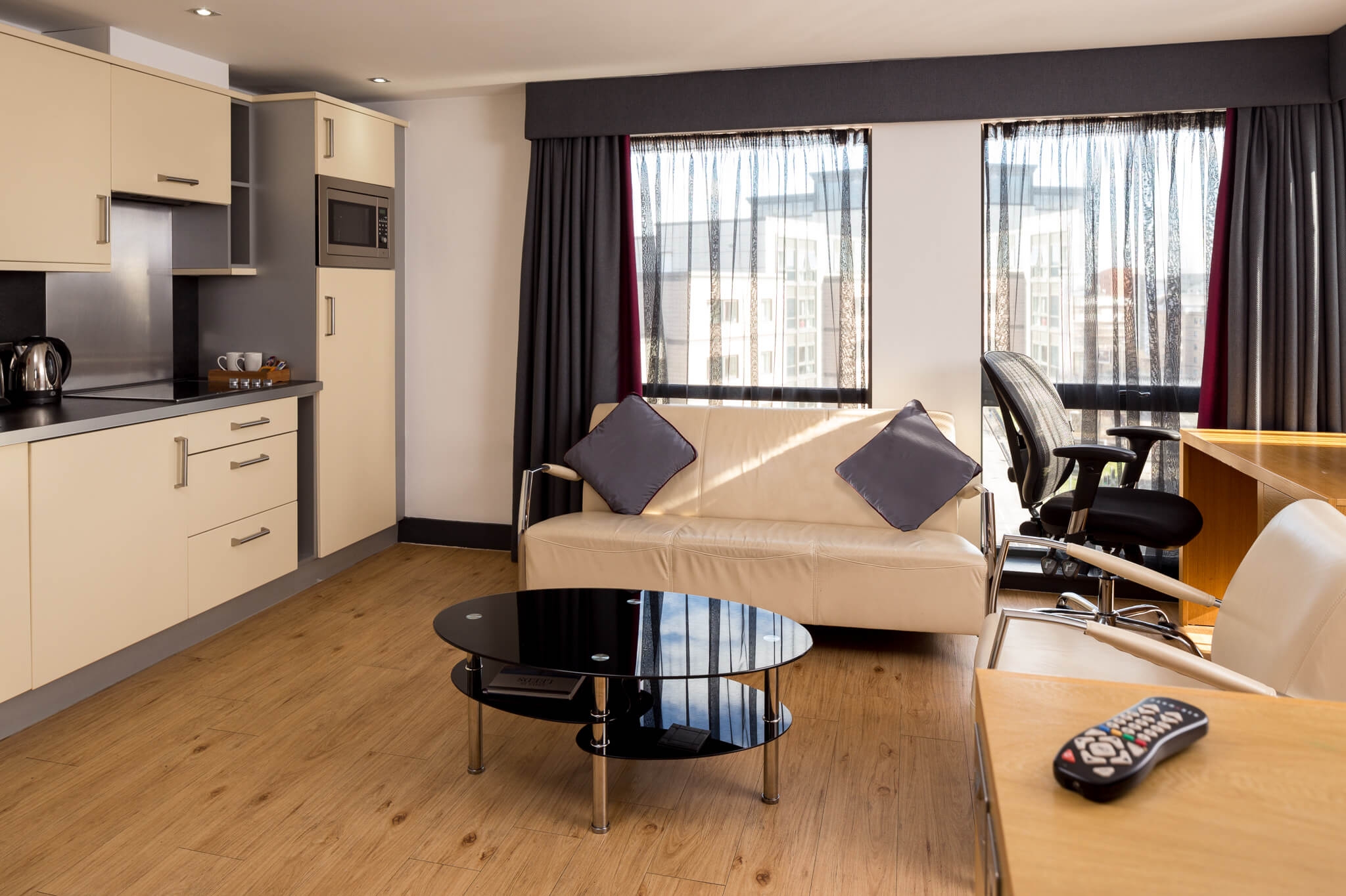 Leeds City West Aparthotel - Gallery | Roomzzz Aparthotels | Roomzzz ...