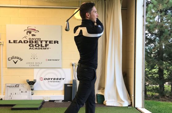 Pro tips for beginner golfers: posture and pivot - Blog | Leeds Golf Centre