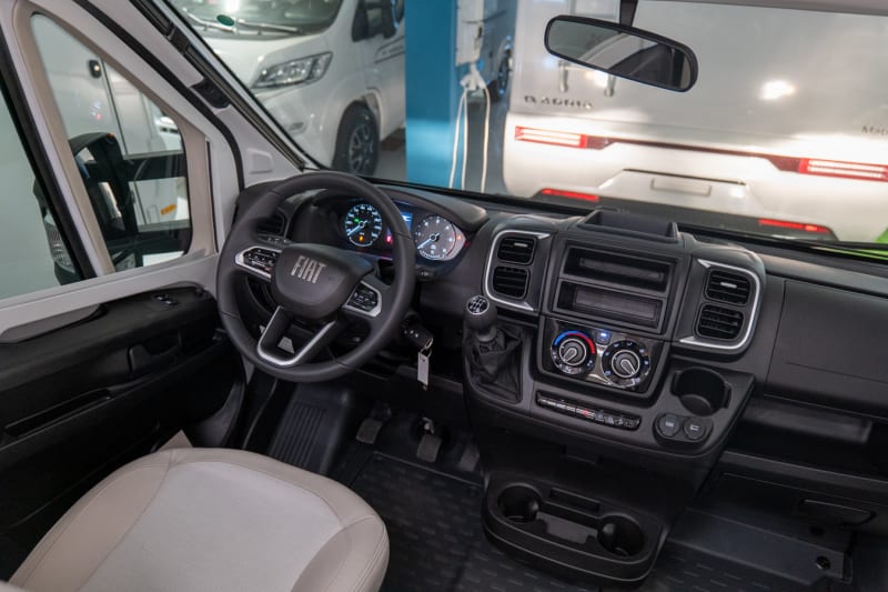 Camper Nuovo Semintegrale Adria MATRIX AXESS 650 DL PACK WILD&FREE ...