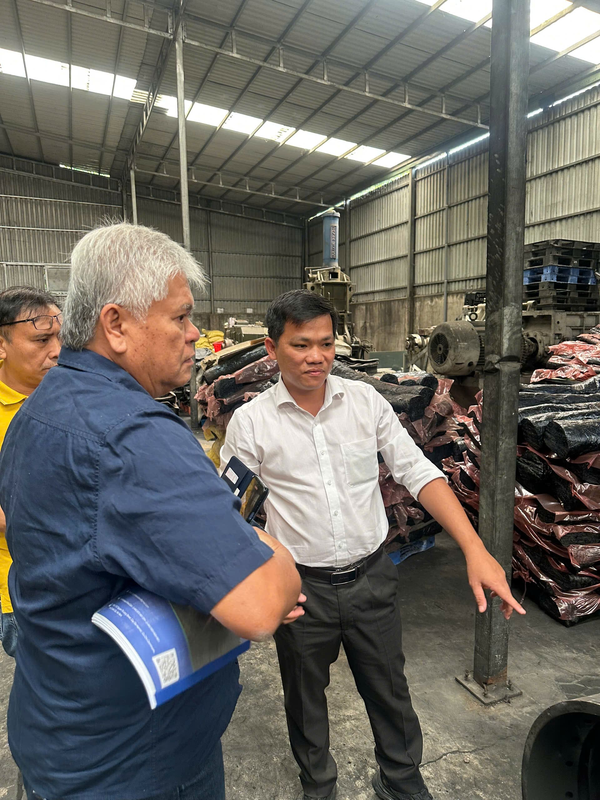 International Customers Visit Nguyen Tai Rubber Factory for Survey and ...
