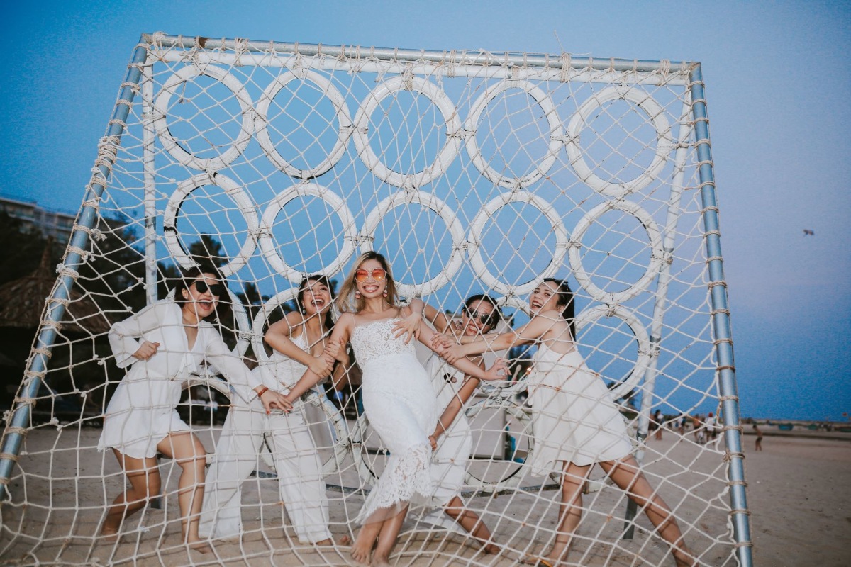 HOW TO THROW THE PERFECT BACHELORETTE PARTY | Meraki Wedding Planner ...