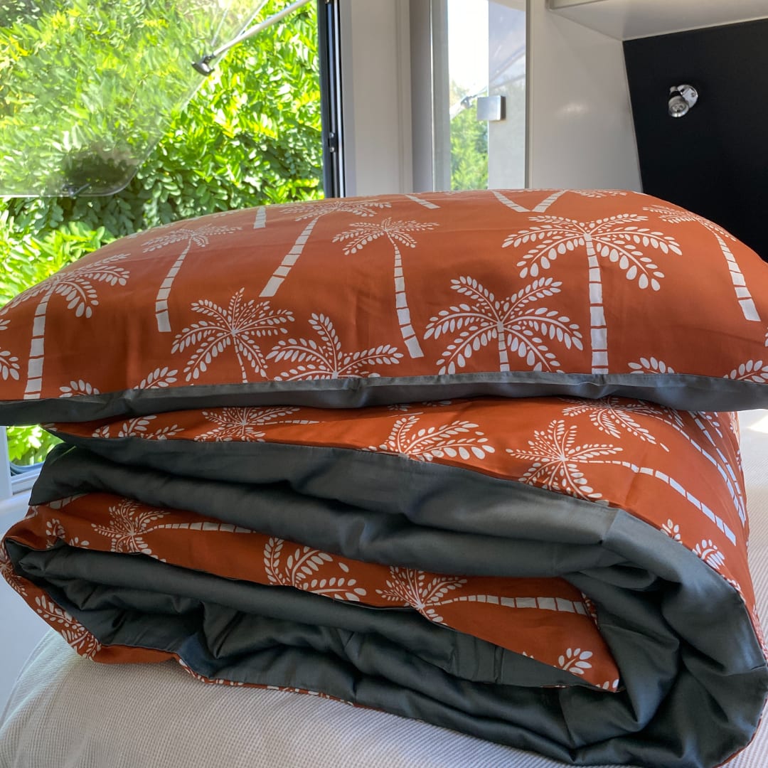 Palm Haven Bunk Bedding - Ecoluxe Travel Decor