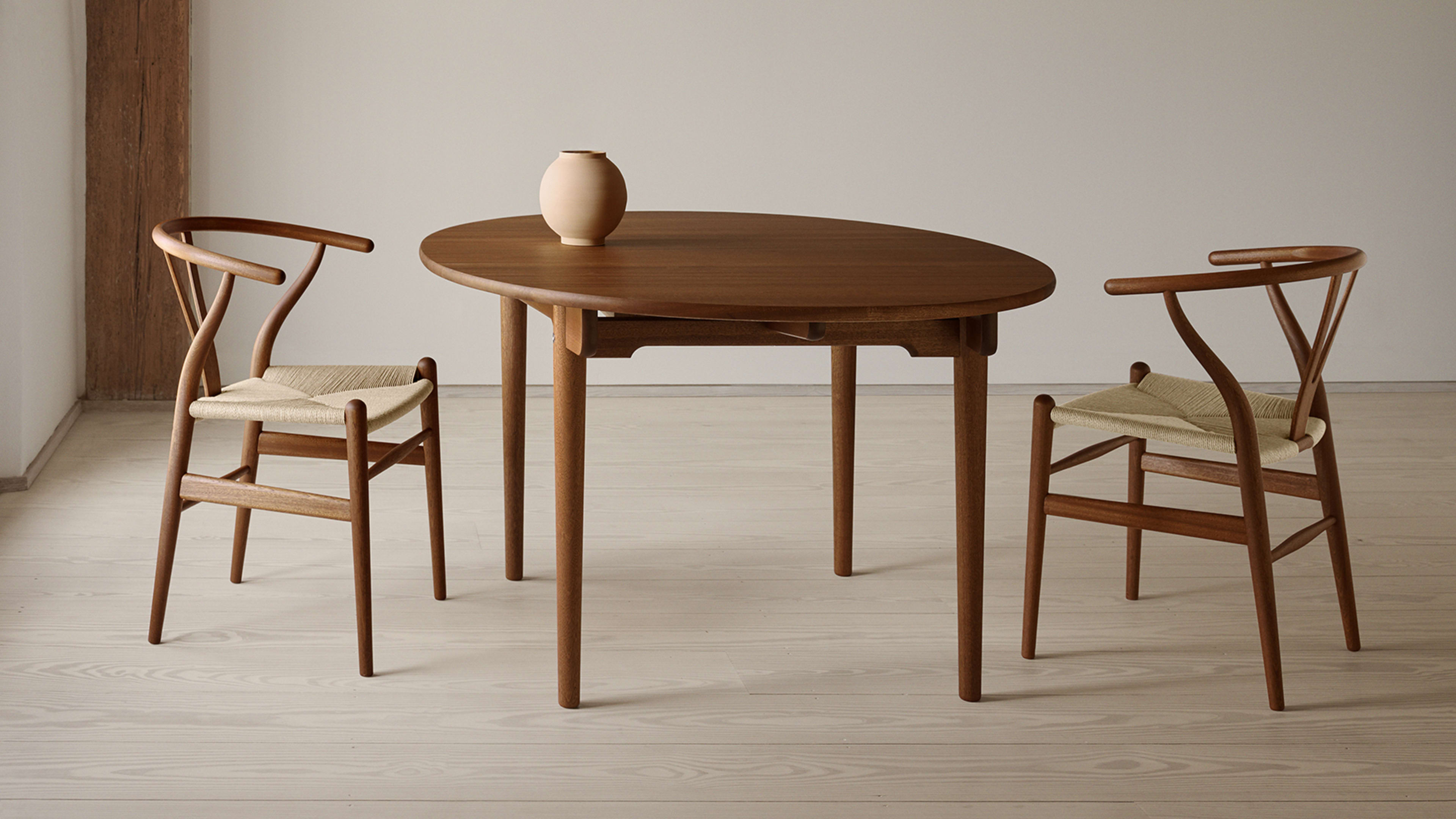 Koop CH24 | Wishbone Chair, ontworpen door Hans J. Wegner | Carl Hansen ...
