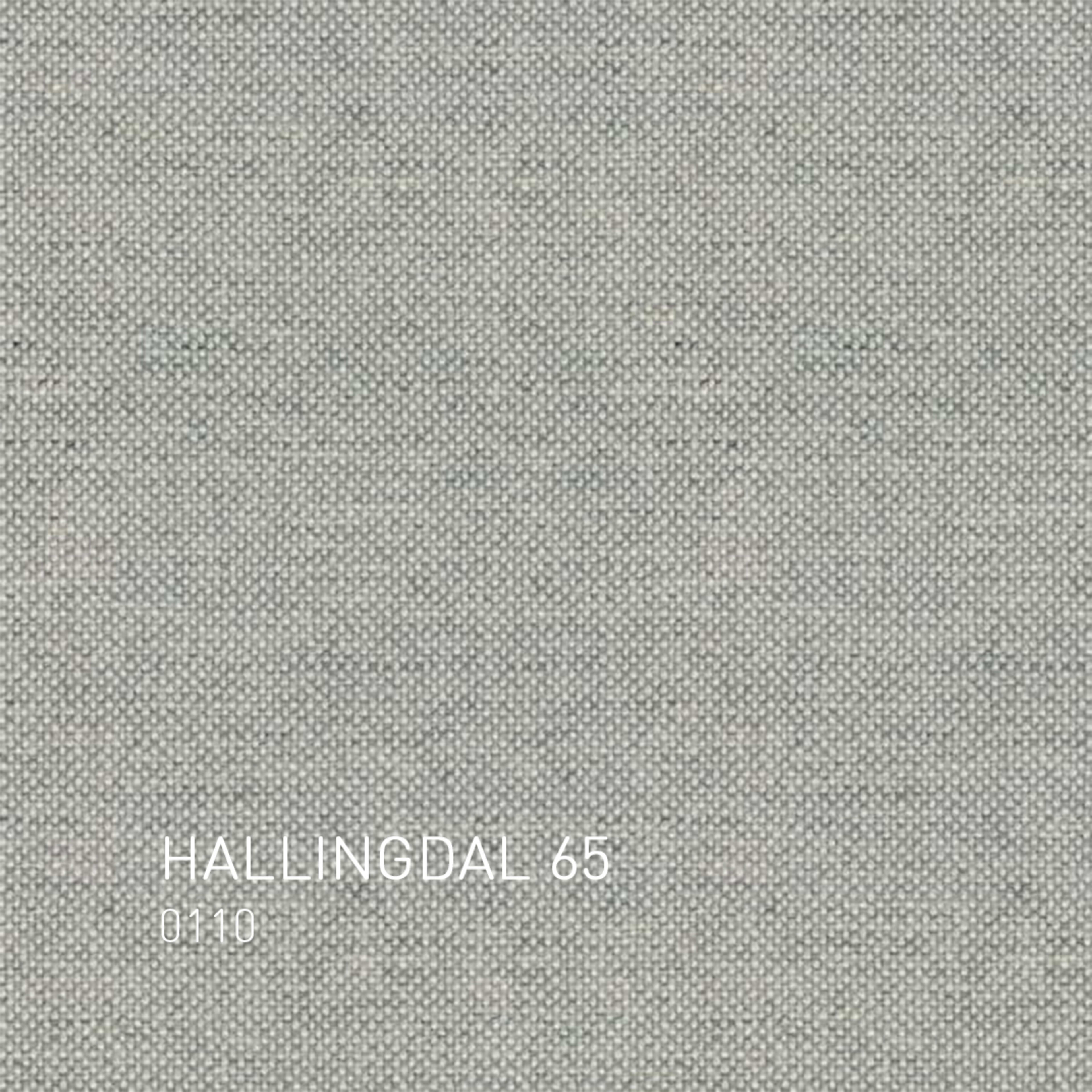 92% new wool worsted / 8% nylon