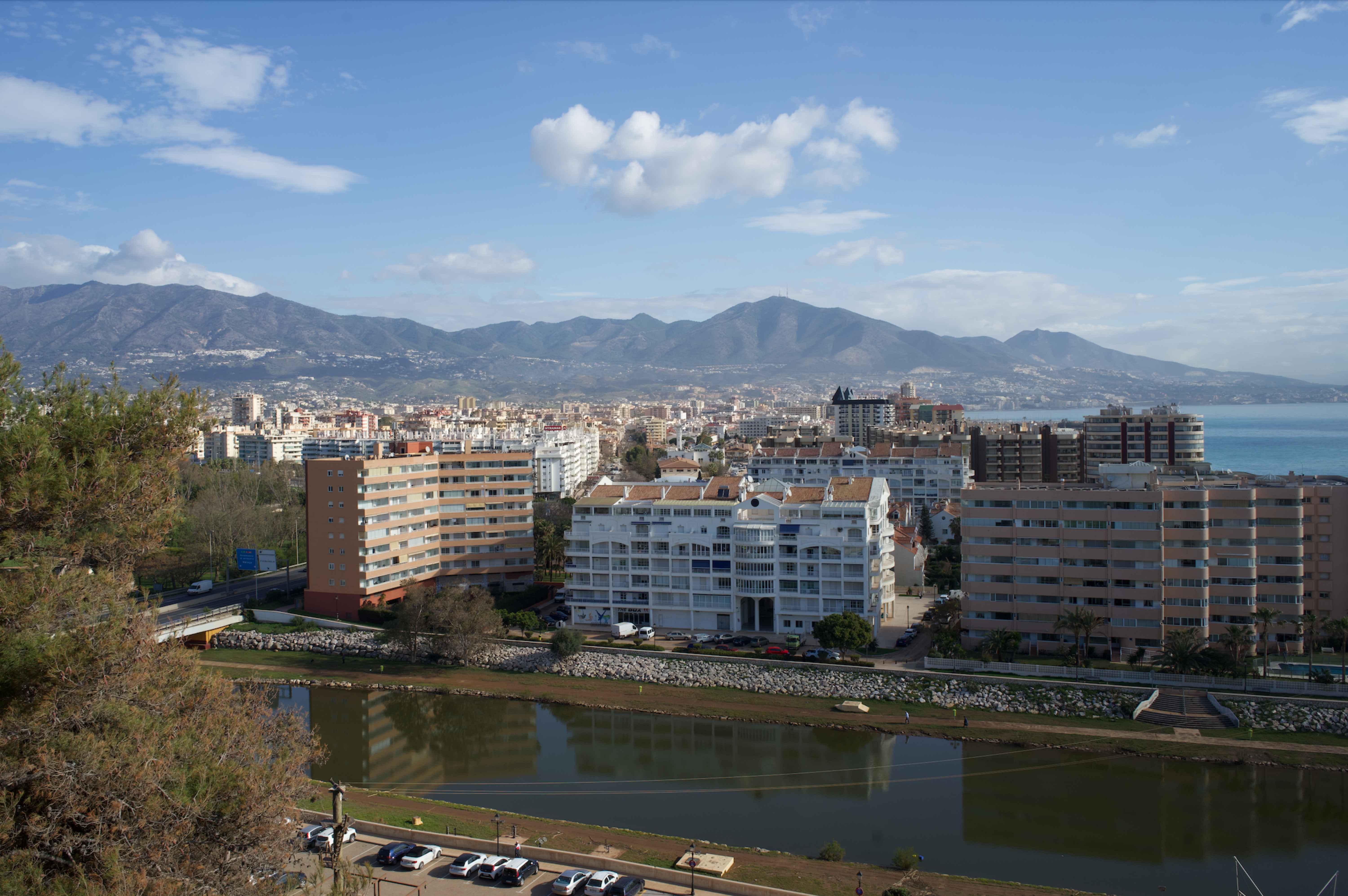 Travel to Fuengirola: 5 Attractions, Food & Activities!