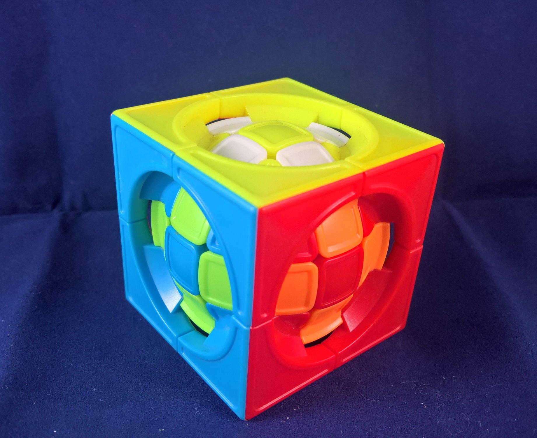Ju Xing Ball in Cube 3x3x3 | CubeNation